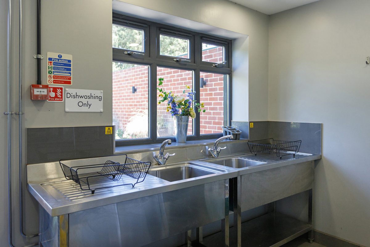 Dishwashing Facilities – Clippesby Hall