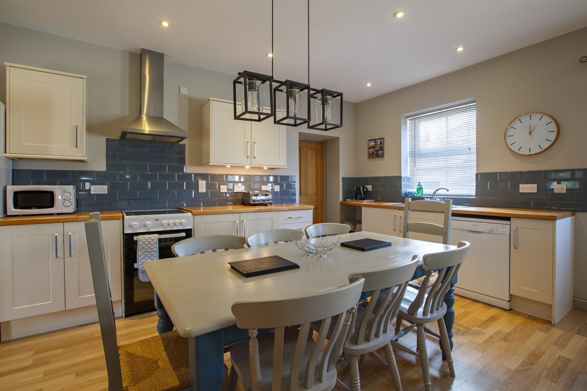 Coach House Grampian – Special Offer – Clippesby Hall